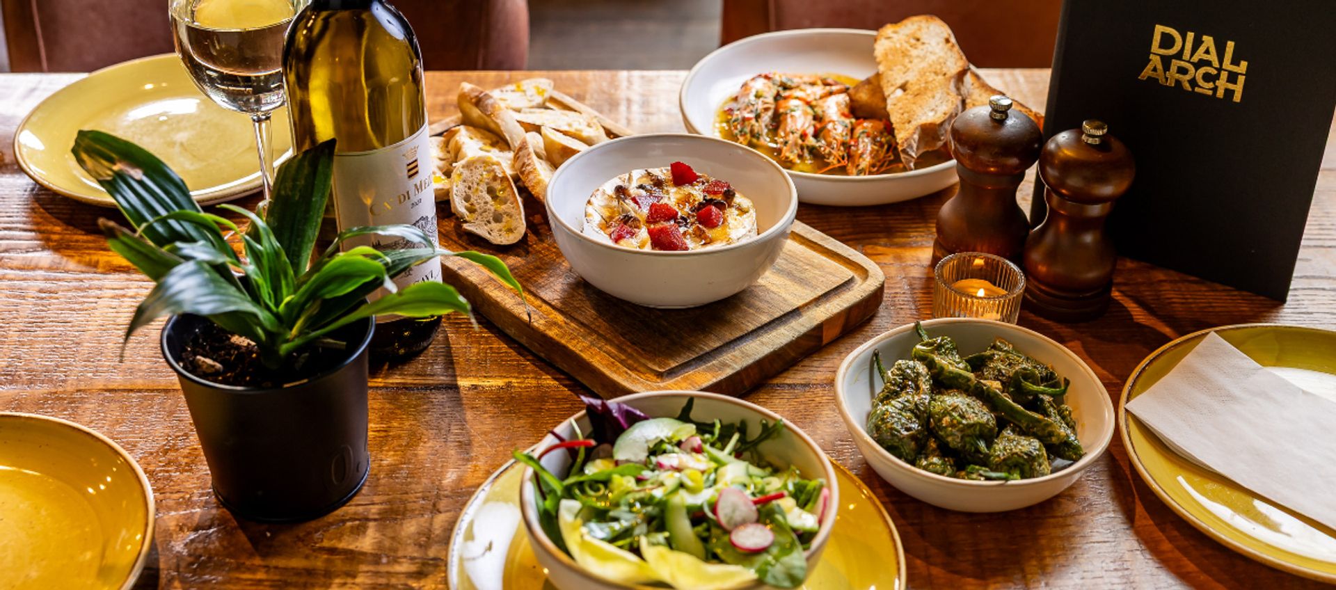 Food & Drink - Dial Arch